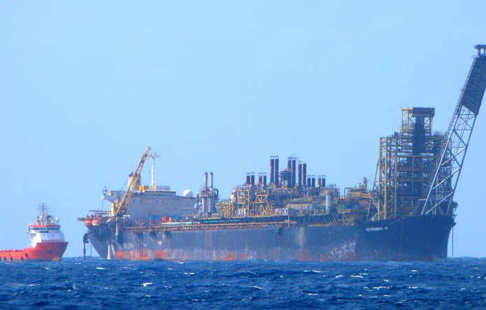 PSV Larus collided with Petrobras’ FPSO P-35 at Campos basin field off ...